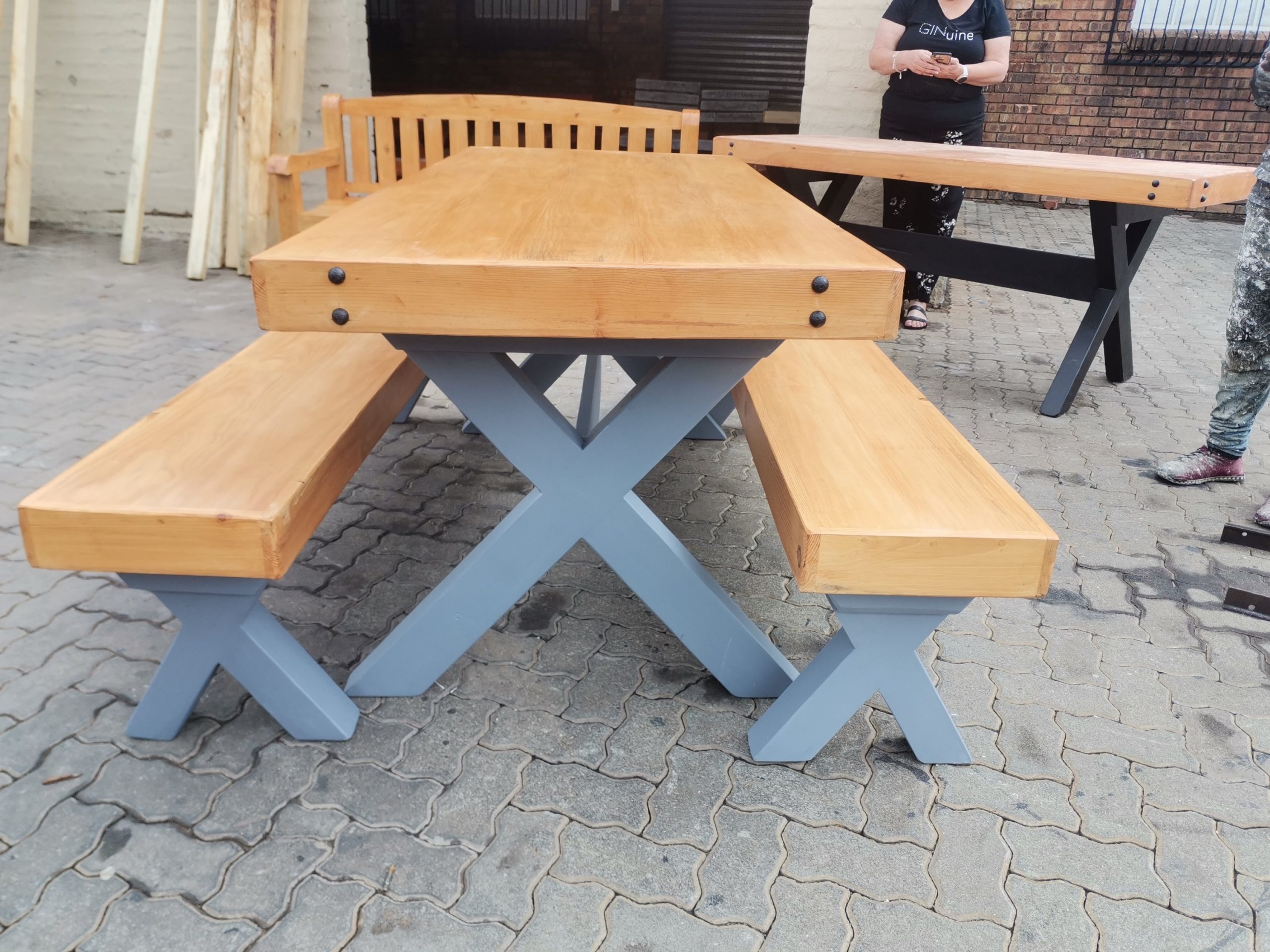 8seater crossed leg Grey and Natural Meranti with KNOBS Set – Modern ...